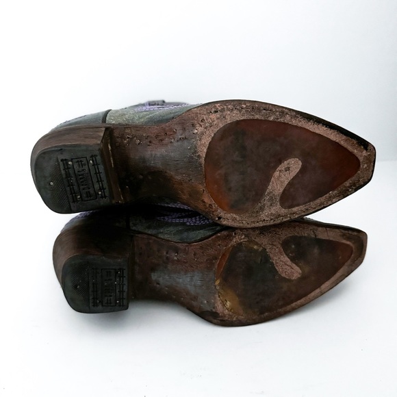 Corral | Shoes | Corral Vintage Gray Purple Leather Winged Cross Snip ...